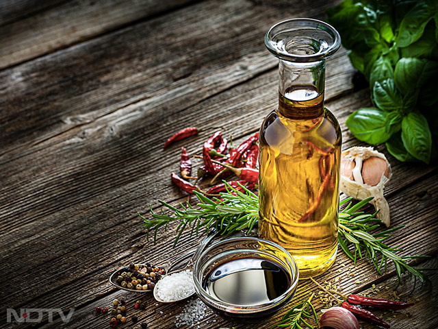 5 Essential Cooking Ingredients You Must Have In Your Kitchen