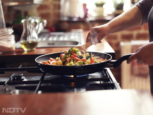 Monsoon Kitchen Prep: How To Thoroughly Clean Every Nook And Cranny