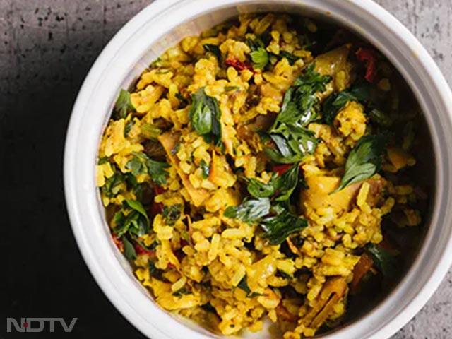 Spice Up Your Lunch Break: 5 Rice Recipes to Energize Your Midday Meal