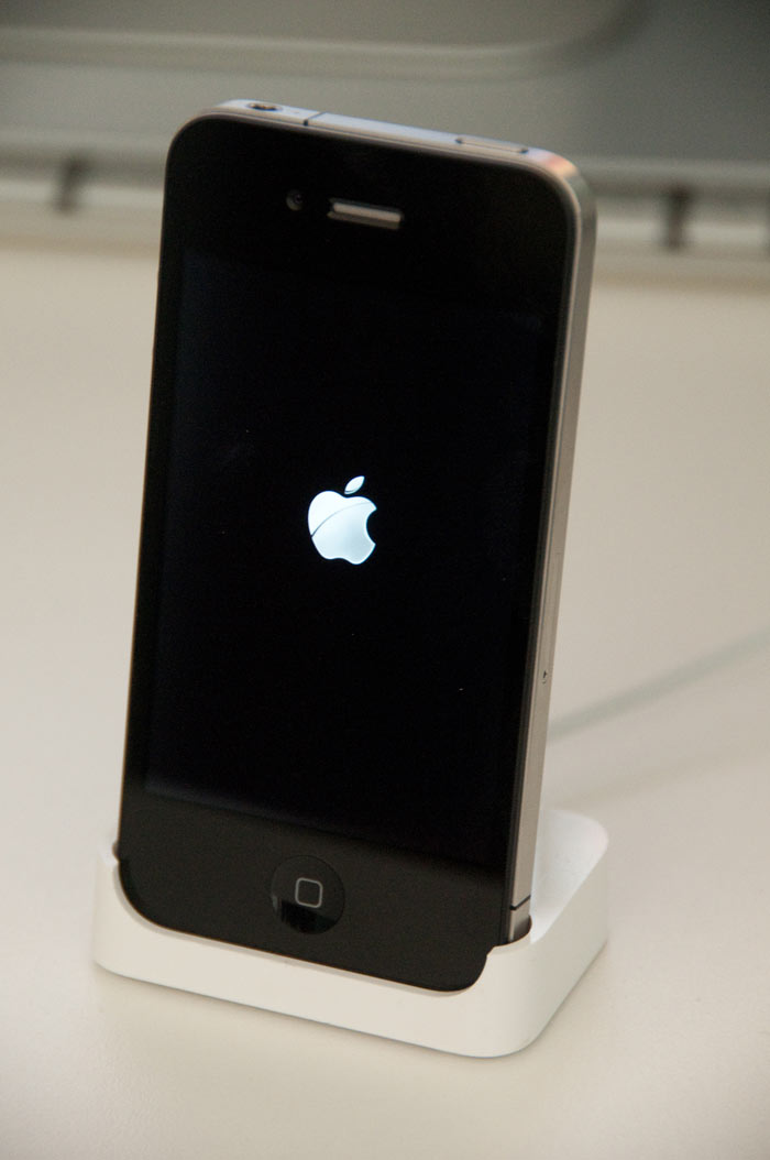 Exclusive: First pics of iPhone 4 (Images) | Gadgets 360