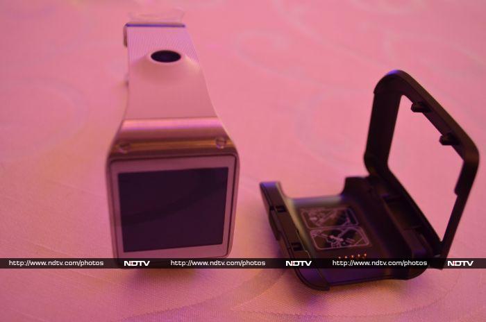 Samsung Galaxy Gear Smartwatch: First Look (Images) | Gadgets 360