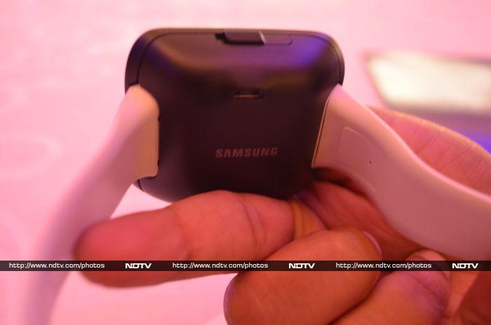 Samsung Galaxy Gear Smartwatch: First Look (Images) | Gadgets 360