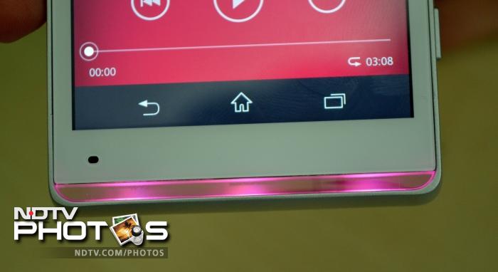 Sony Xperia SP: In pictures (Images) | Gadgets 360