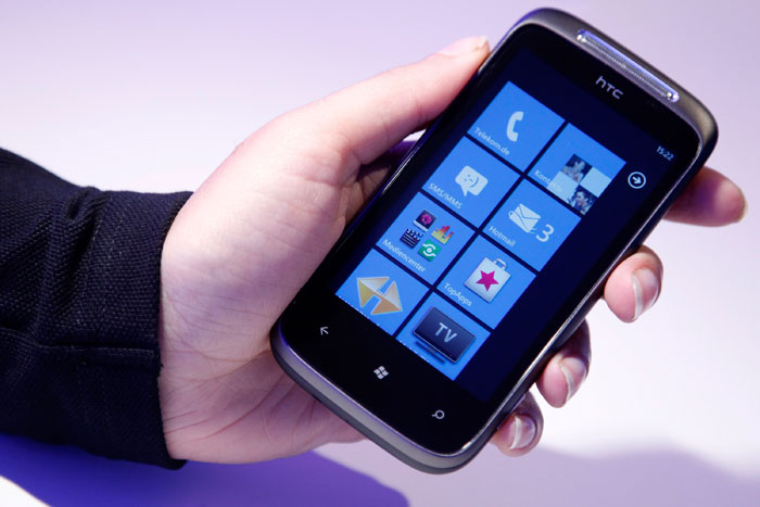 A close look at Windows Phone 7 (Images) | Gadgets 360