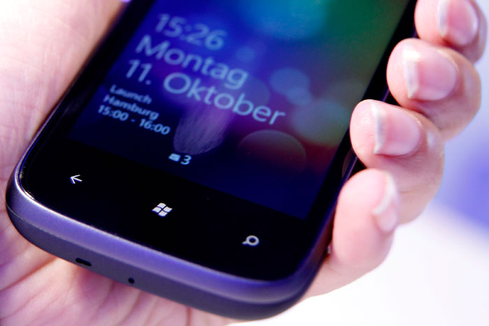 A close look at Windows Phone 7 (Images) | Gadgets 360