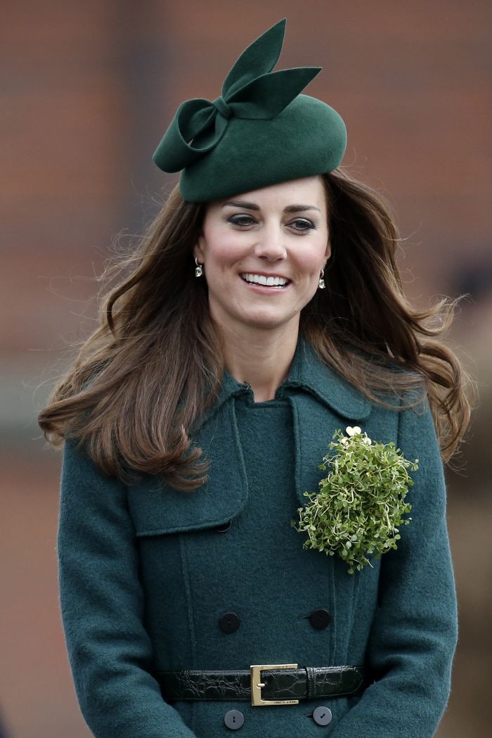 Elegant Kate in green