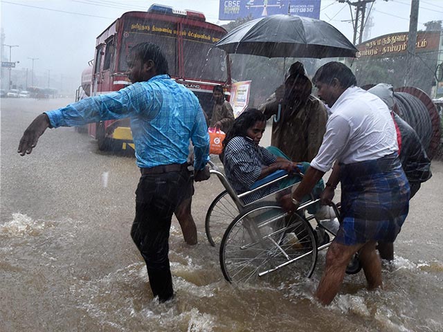5 Pics: Chennai Hit by Worst Rain in 100 Years