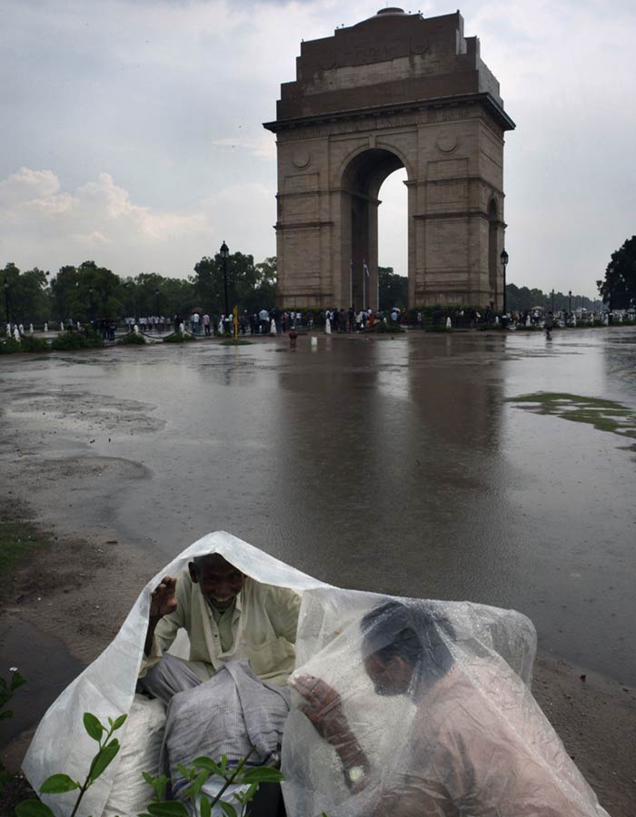 Your photos of Delhi rains and traffic jams
