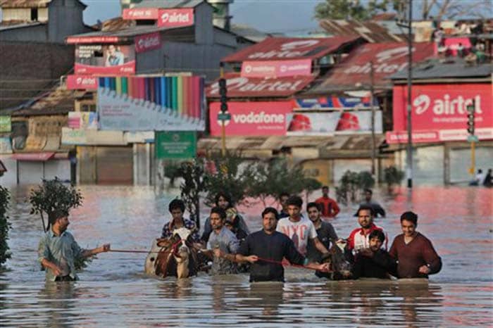 Jammu and Kashmir Floods: Thousands Stranded in Srinagar