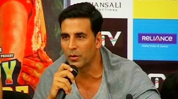 Kaka talk makes Akshay angry