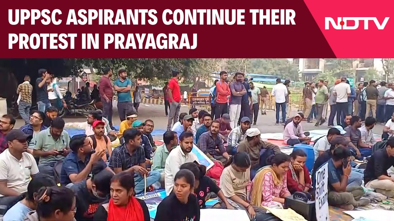 Aspirants Continue Their Protest In Prayagraj Over UPPSC's Exam Schedule