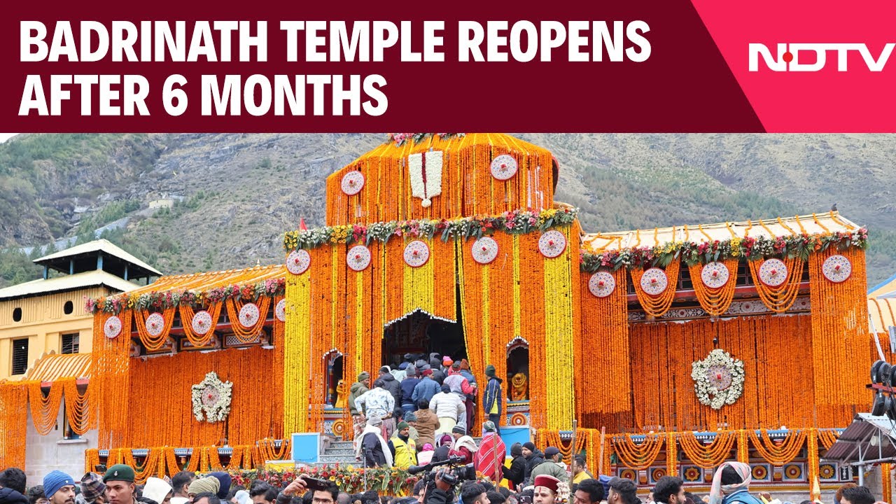 Badrinath Temple Reopens After 6 Months, Decorated With 15 Tons Of Flowers