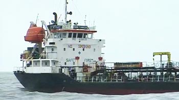 Another ship, MT Pavit, runs aground in Juhu